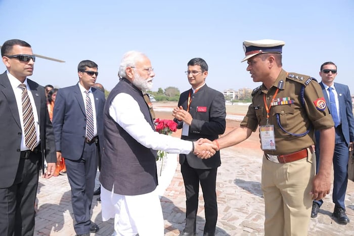 Success story of ips anand dev tiwari got responsibility of stf now ...
