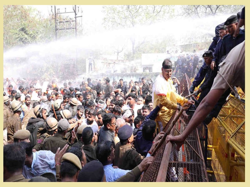 BJP Strong Protest in Jaipur against paper leak case Ashok Gehlot ...