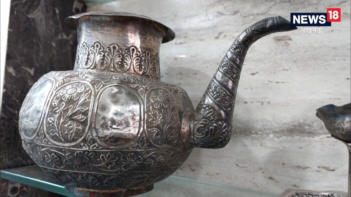 Nawab royal Holi Sharbat made in silver pot color was kept chandi plate ...