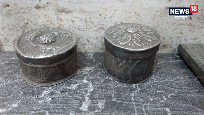 Nawab royal Holi Sharbat made in silver pot color was kept chandi plate ...