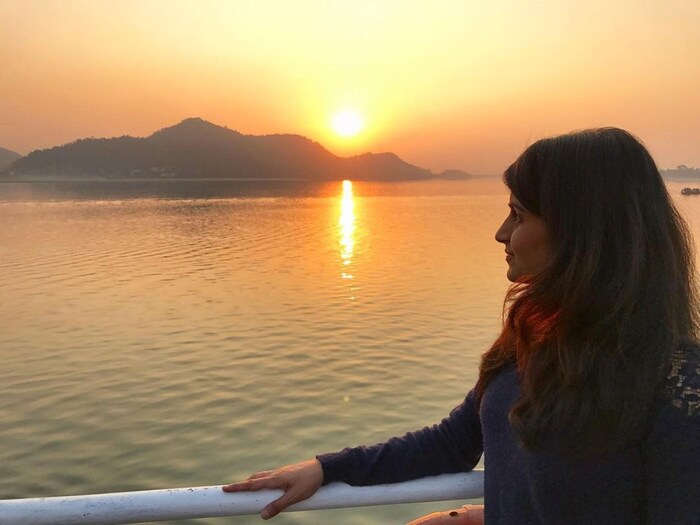 Success Story of IAS Topper Saumya Sharma Lost hearing power age of 16 ...