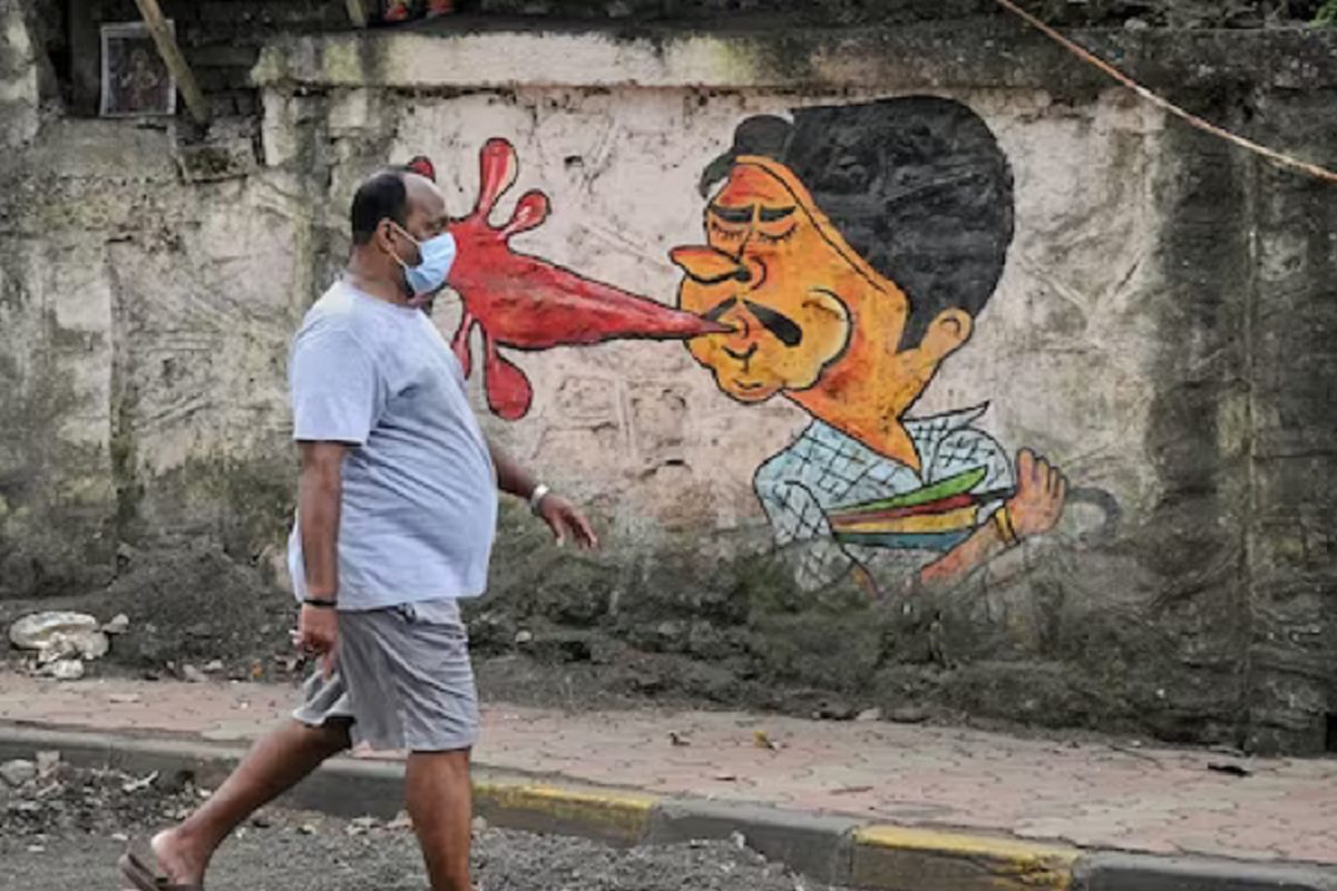 Pan and Gutka spitting in UP Found the Perfect Spot to Spit It Can Burn ...