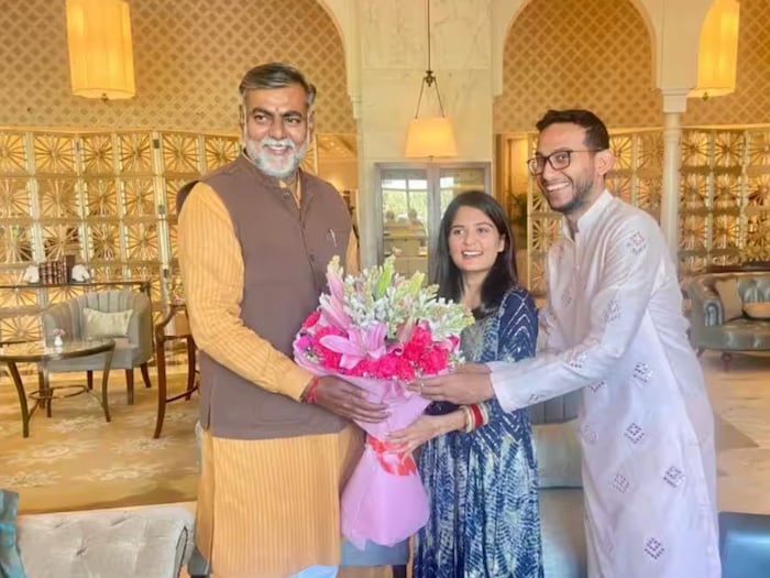 Oyo founder ritesh agarwal wife geetansha sood the owner of farmation ...