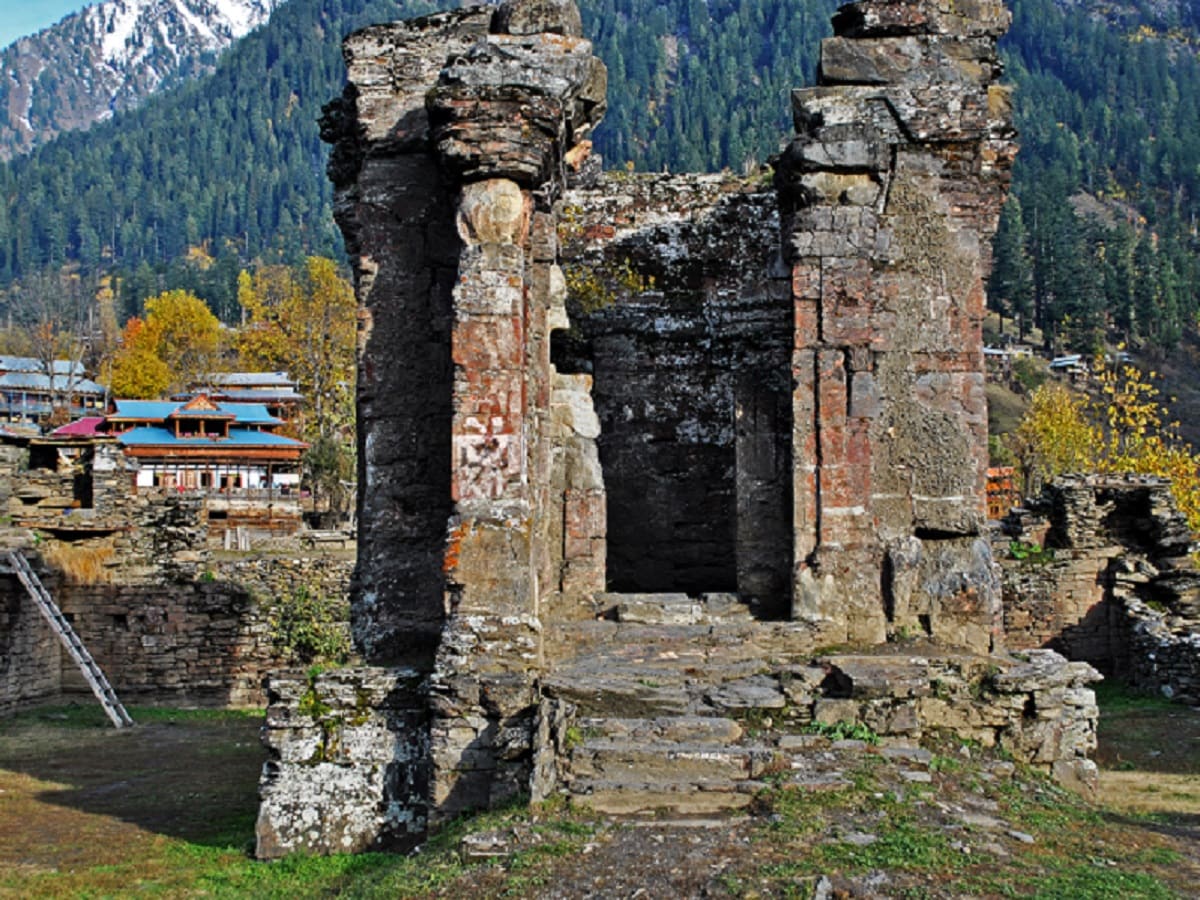 explainer know about 2400 year old kashmir sharda peeth sarawati temple ...