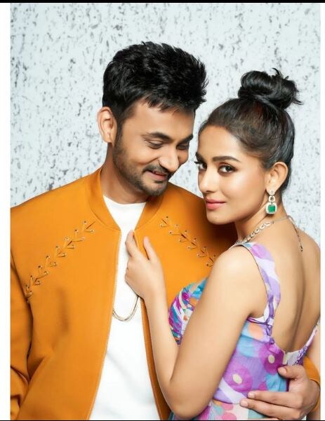 बहन ने दी धोती, दादर से खरीदी साड़ी, अमृता-अनमोल ने गुपचुप शादी की कर ...