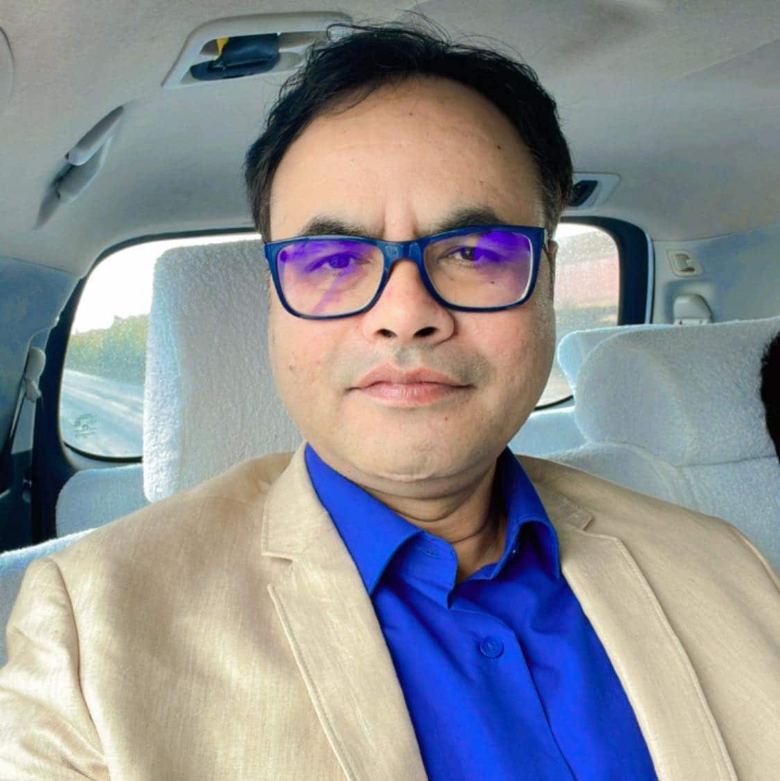 Dev Prakash's Instagram, Twitter & Facebook on IDCrawl