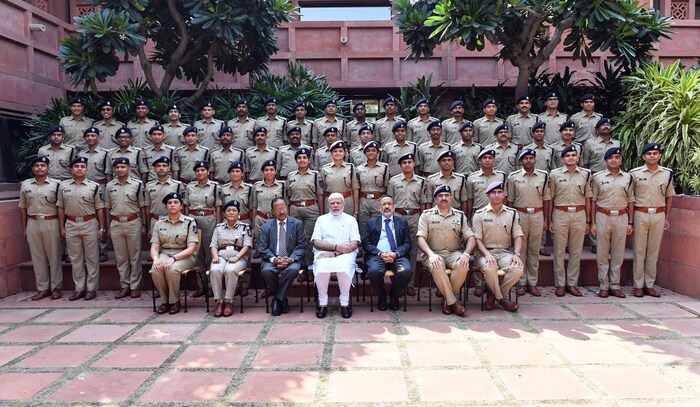 SP vs ASP: एसपी और एडिशनल एसपी में क्‍या होता है फर्क, चेक कर लें हर एक ...