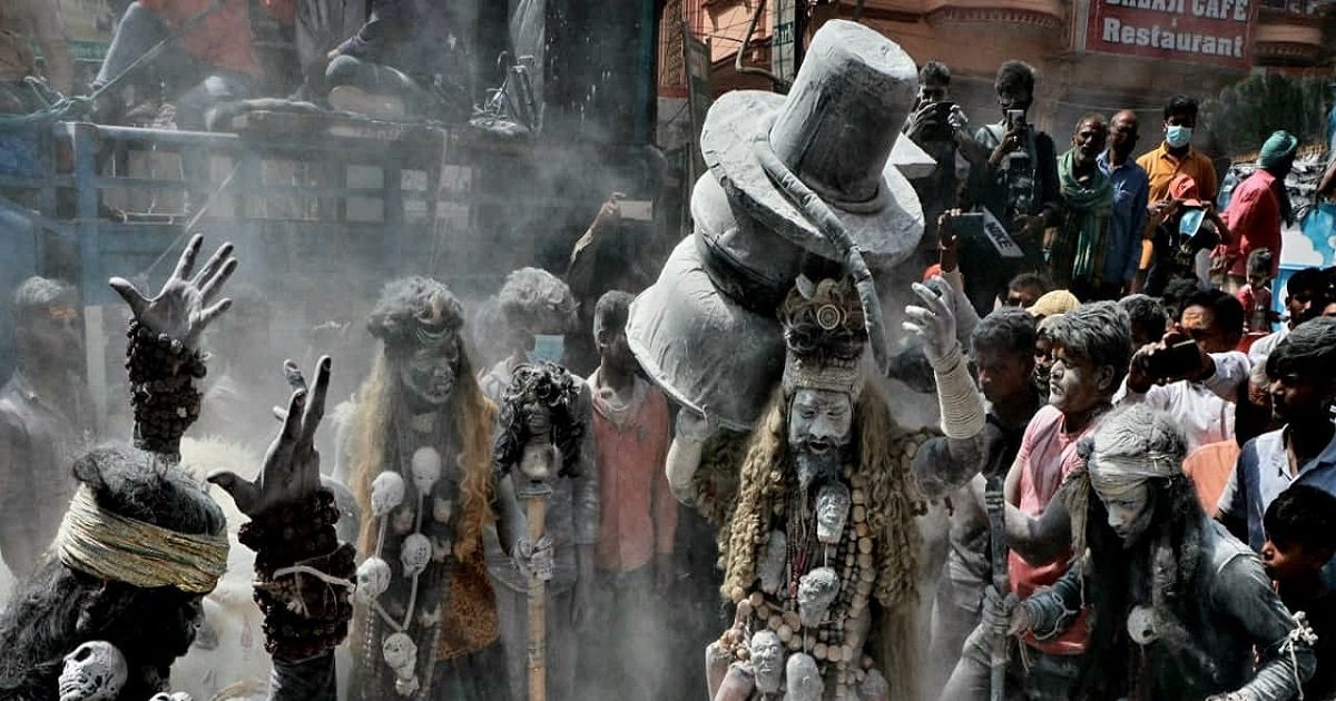 Photos Kashi varanasi Celebrates Masan Holi 2023 with Chita Bhasm ...