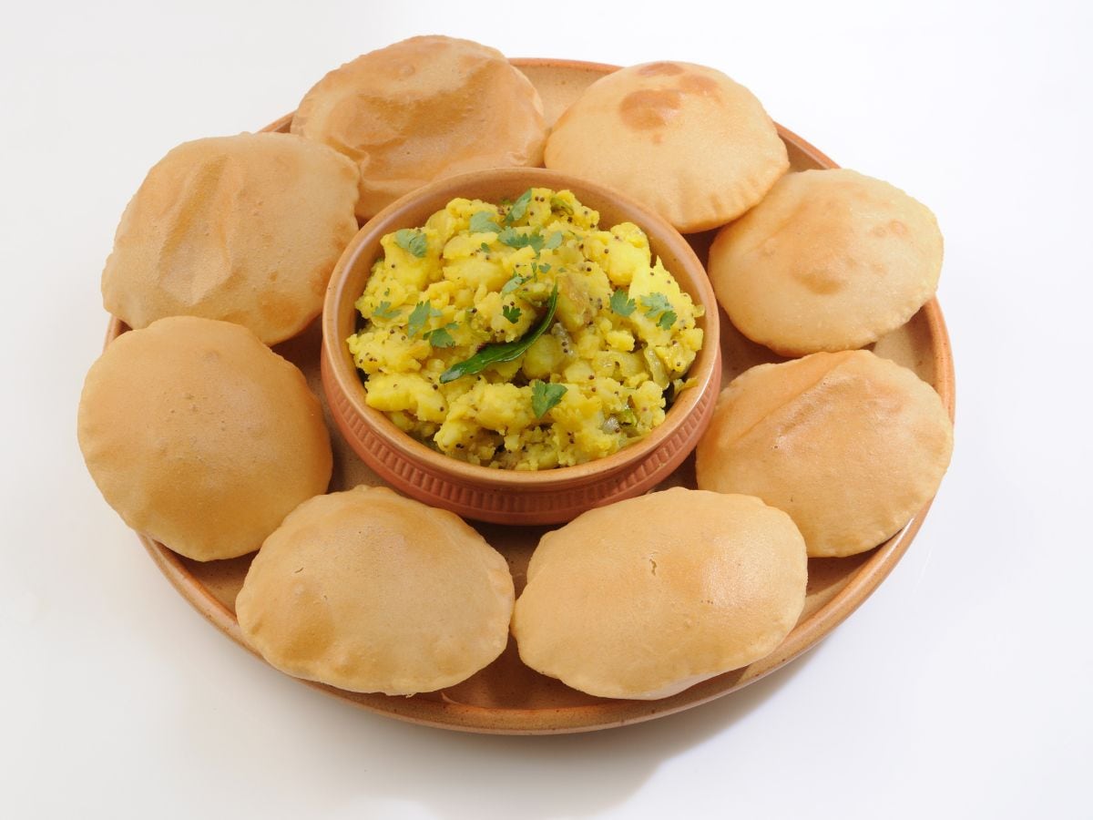 पूरियां तलते समय भर जाता है इनमें तेल? 7 आसान टिप्स करें फॉलो, नहीं ...