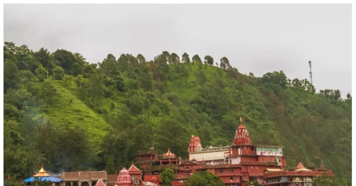 नैनीताल में नीम करौली की तरह प्रसिद्ध हैं पायलट बाबा, लड़ चुके भारत-पाक ...