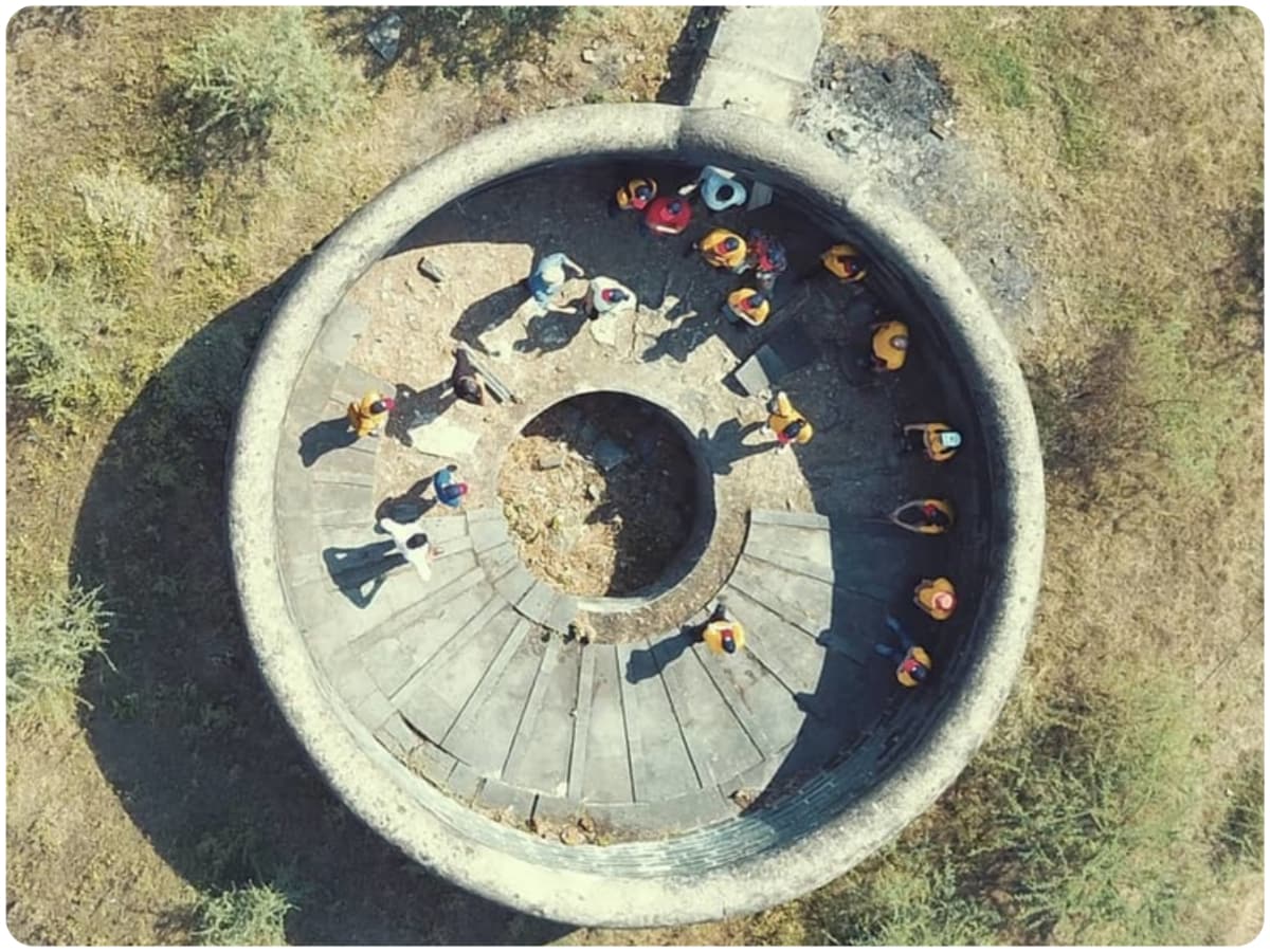 पारसी संतों का अंतिम संस्कार कैसे होता है, जलाने-दफनाने से क्‍यों है ...