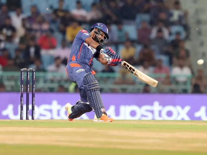 डॉक्टर ने दी थी क्रिकेट छोड़ने की सलाह, 18 महीने मैदान से रहा दूर, अब ...