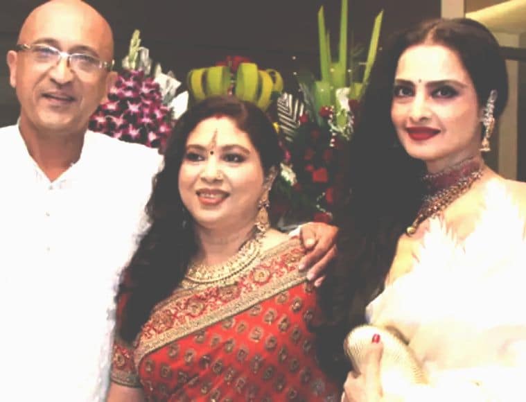 मशहूर विलेन रहे तेज सप्रू और रेखा का है गहरा रिश्ता, फैमिली पार्टी में ...