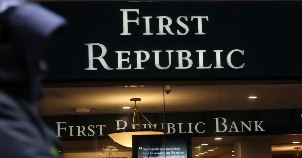 First Republic Bank: एक और अमेरिकी बैंक डूबने की कगार पर, ग्राहकों को ...