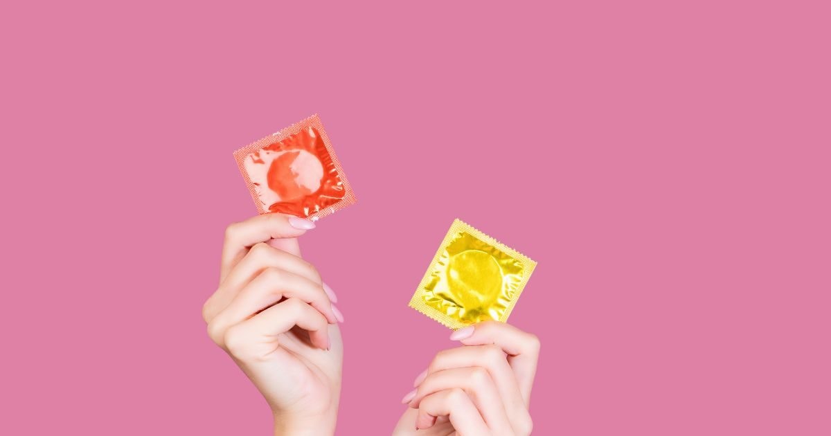 क्या है फीमेल कंडोम? क्यों और कैसे किया जाता है इसका इस्तेमाल, यहां ...