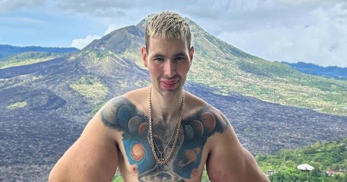 तेल भरकर शख्स ने बनाई गुब्बारे-सी बॉडी, हिलाती दिखी बीवी, कभी भी हो ...