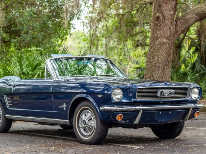 hollywood singer bob dylan car collection Corvette C1 Galaxie Country ...