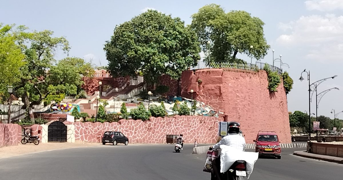 Kota News : 17वी शताब्दी में एक लाख रुपए की लागत से हुआ था लक्खी बुर्ज ...