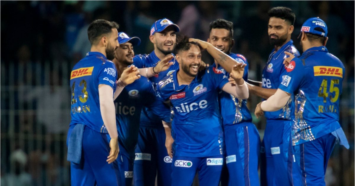 9 से 5 नौकरी करने वाला इंजीनियर, घूम-घूमकर खेलता था टेनिस बॉल क्रिकेट ...