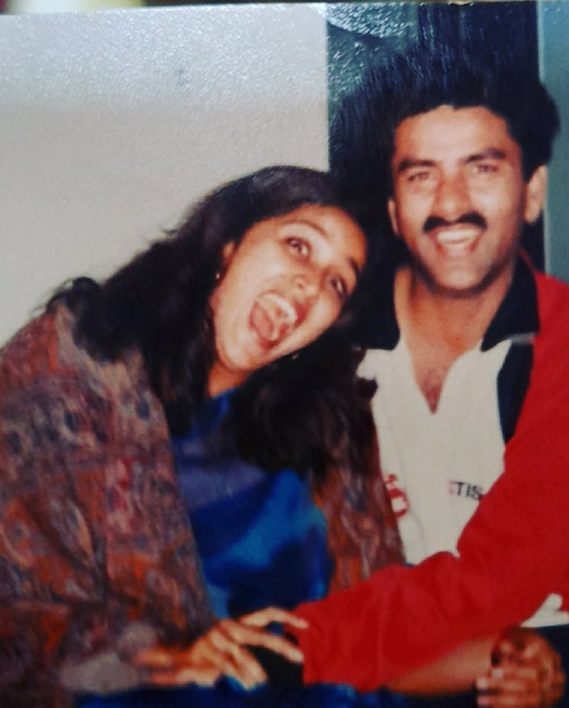 Indian cricketer Manoj Prabhakar Love story with 90s actress Farheen became parents of 2 ...