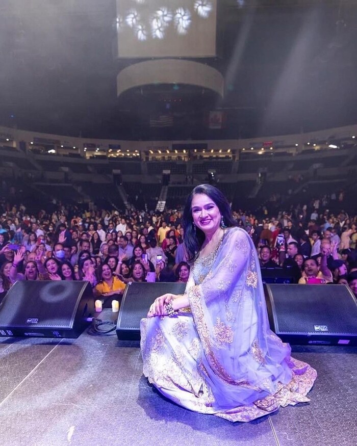 कभी मासूम अदाओं से बनाएं करोड़ों दीवाने, ऋषि कपूर संग दी हिट फिल्में ...