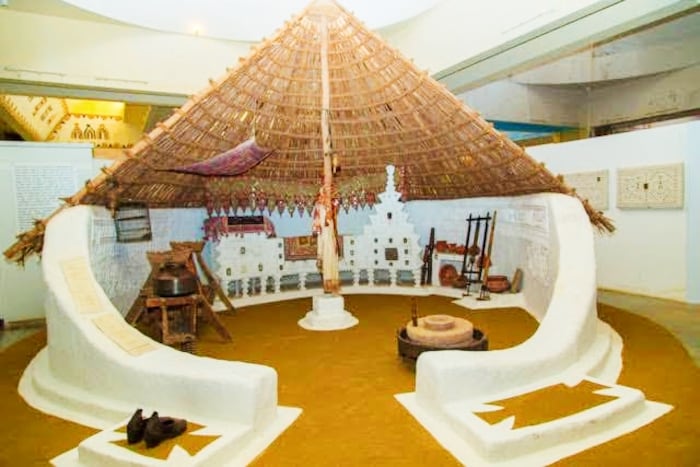 PHOTOS: ईको फ्रेंडली 'वारली घर' गर्मी में देते हैं ठंडक, देखना है तो ...