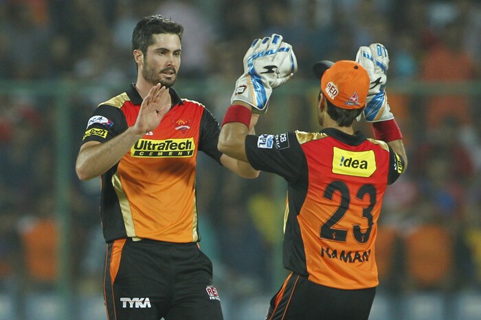 कहां है SRH को खिताब जिताने वाला खिलाड़ी? विराट की उम्मीदों पर फेरा था ...