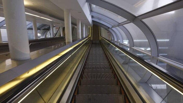 यहां है देश का सबसे ऊंचा Escalator, 5 मंजिला बिल्डिंग जितनी है ऊंचाई ...