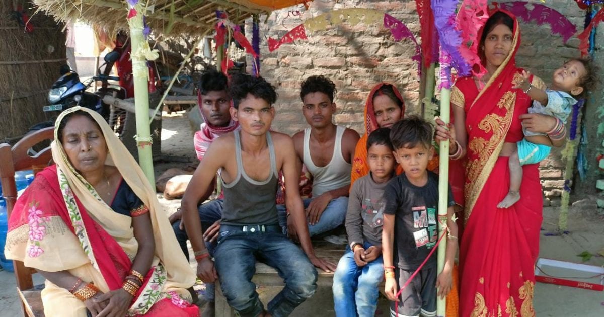 OMG! शादी के बाद बड़ी बहन की निकली डोली, ससुराल में छोटी बहन की मिली ...
