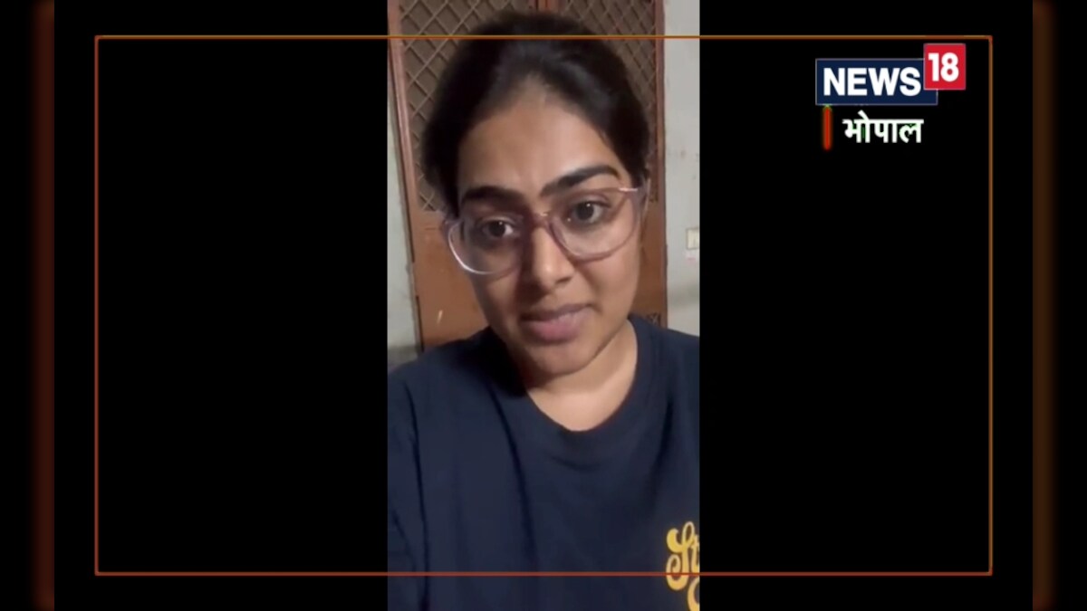 MPPSC Result: सेकंड टॉपर निधि ने अफसर बनने के लिए छोड़ी थी नौकरी, अब ... MPPSC Result: सेकंड टॉपर निधि ने अफसर बनने के लिए छोड़ी थी नौकरी, अब ...