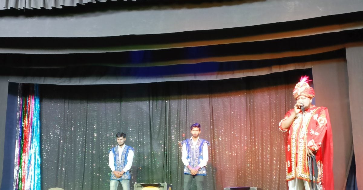 OMG! तीन हिस्सों में कट गई लड़की, फिर भी करती रही बात, जानें कहां हुआ ...