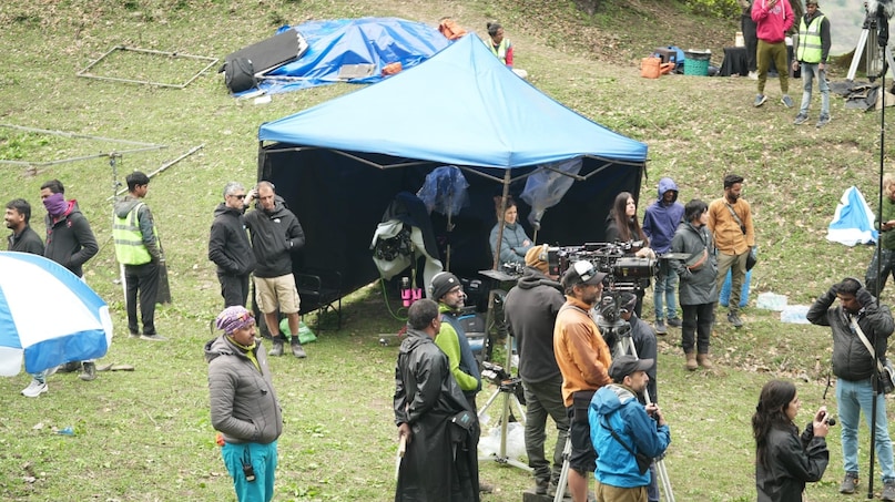 PICS: हिमाचल की वादियों में क्या कर रहे हैं ‘Money Heist’ के RIO? - HP ...