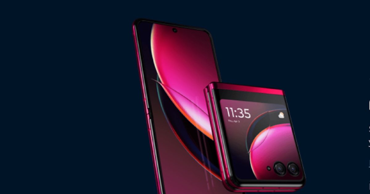Worlds slimmest smartphone and cover display motorola razr 40 ultra ...