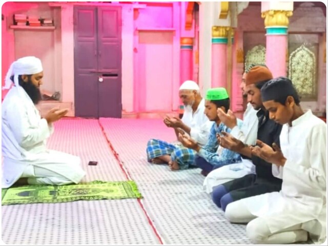 Explainer: इस्लाम के 5 स्तंभ क्या हैं, जिनमें शामिल हैं हज और ज़कात ...