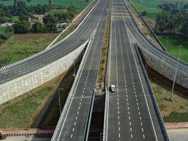 यूपी में बनेगा 700 किमी. लंबा नया एक्सप्रेसवे, 22 जिलों के कई शहरों व ...