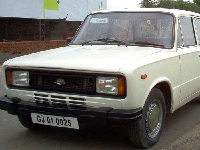 Vintage cars in India iconic vehicles from 80s and 90s ambassador fiat ...
