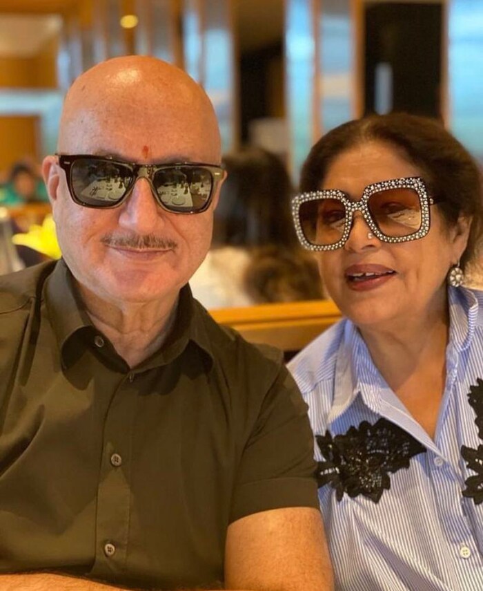 कौन हैं किरण खेर के पहले पति? 6 साल में ही टूट गया एक्ट्रेस का रिश्ता ...