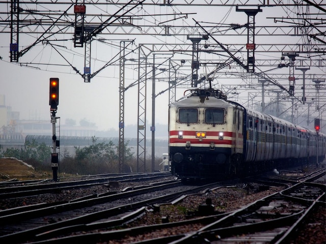 Shortest Train Route: भारत में यहां चलती है सबसे छोटी ट्रेन, 8 मिनट की ...