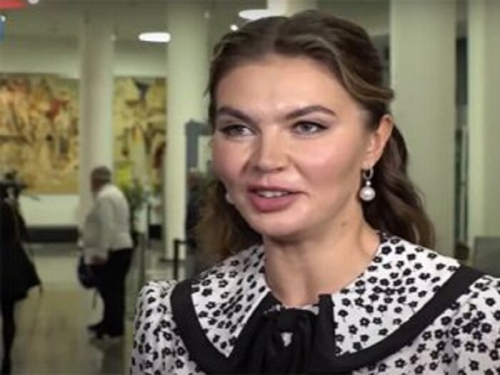 PHOTOS: बला की खूबसूरत हैं व्‍लाद‍िमीर पुत‍िन की सीक्रेट 'गर्लफ्रेंड ...