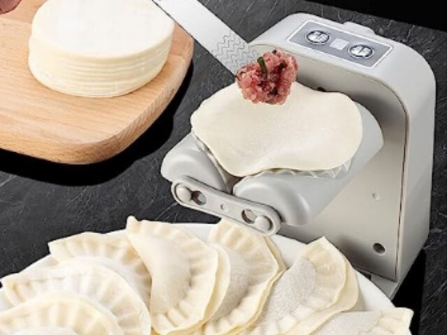 गुजिया बनाएं या मोमोज, नहीं खपाना पड़ेगा पूरा दिन, लोग बोले- सदी का अब ...