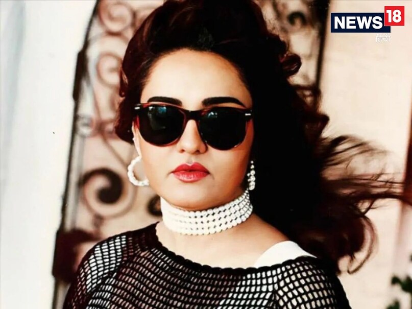 - Aadmi khilona hai movie Director backed out of Dimple Kapadia high ...