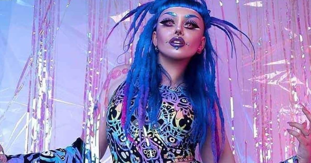 बनना चाहती थी एलियन, उल्टा चुड़ैल बन चुकी है लड़की, हुलिया देख डर जाते ...