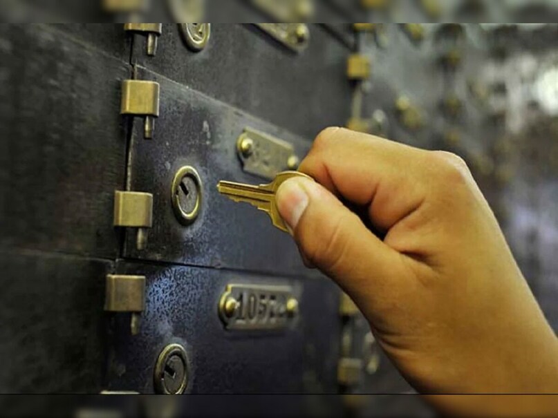 बैंक लॉकर की चाबी खोने-चोरी होने के बाद कैसे करें शिकायत? नई Key मिलेगी ...