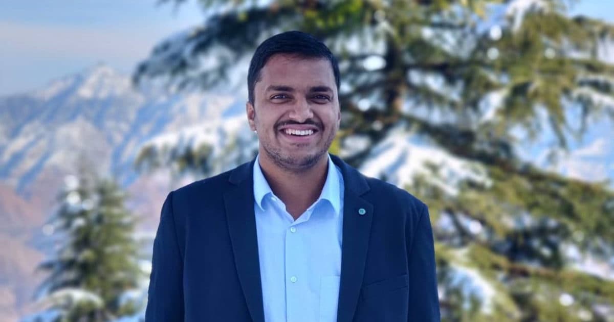 Success Story : 7-8 घंटे पढ़कर आशीष कुमार बने IAS, पहली बार में 0.33 ...