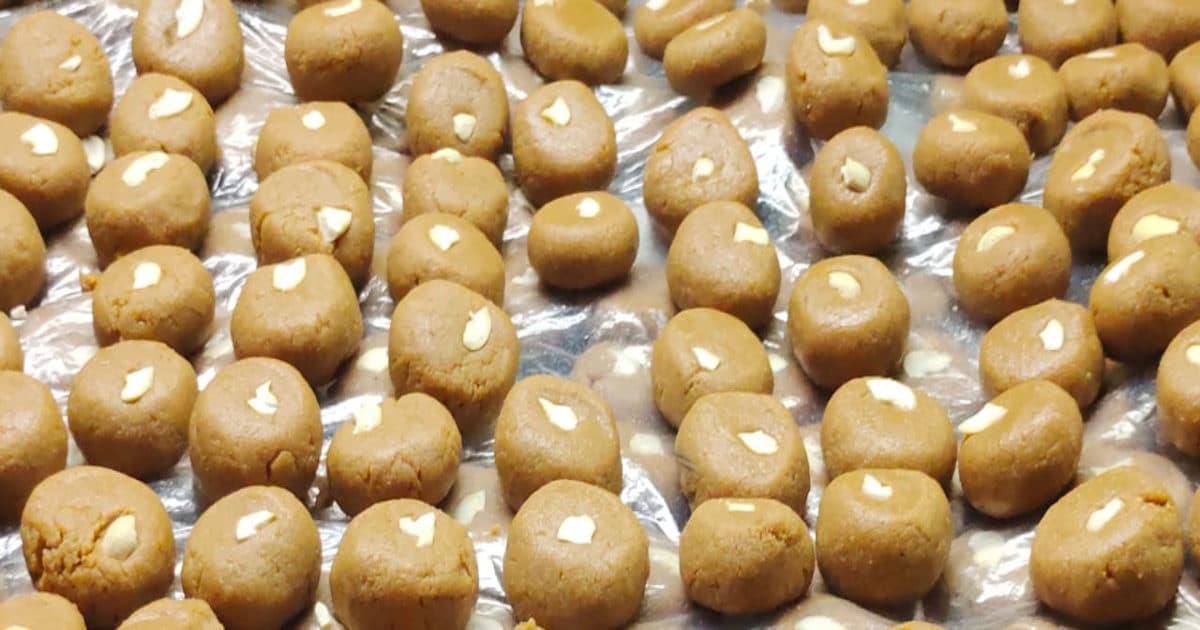 राम नगरी में मशहूर है खुरचन का पेड़ा, देखते ही मुंह में आ जाएगा पानी ...