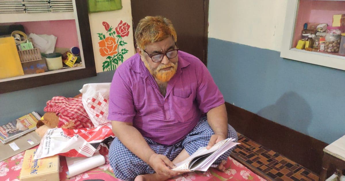 मनुव्वर राणा के साथ कर चुके हैं मंच साझा, आज घर में हुए बेगाने, जानिए ...