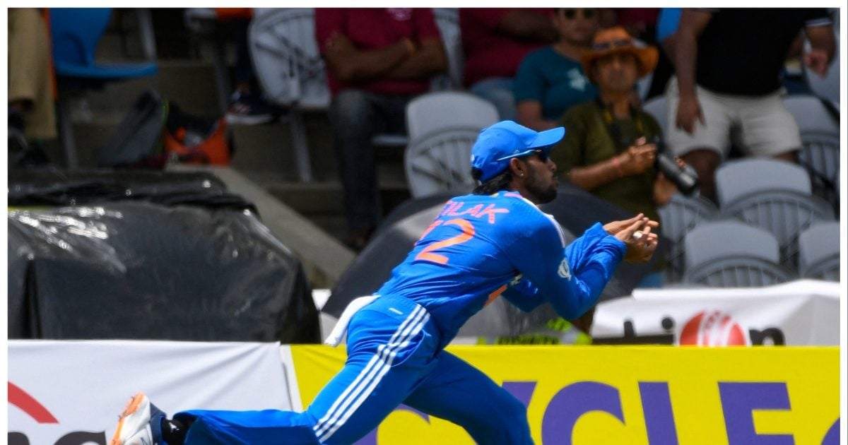 VIDEO: डेब्यू मैच में ही तिलक वर्मा ने बनाया सबको अपना दीवाना, मैदान ...