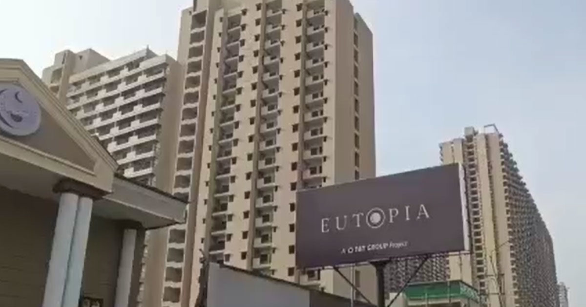 UP News: चोरी की नियत से सोसाइटी में घुसे चोरों की गार्डों के साथ मुठभेड़, एक की मौत - Thief ...