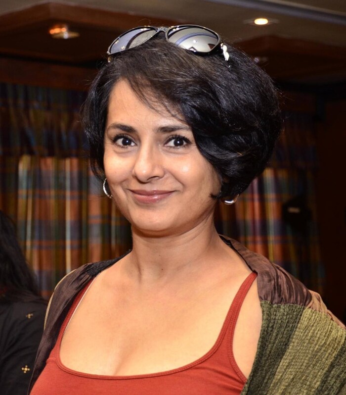 90 के दशक में महेश भट्ट लाए थे हिट शो, 'स्वेतलाना' बन एक्ट्रेस ने बदली ...