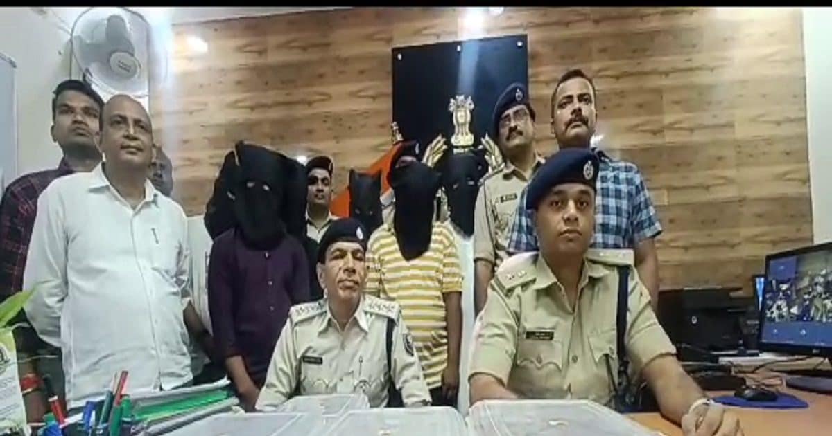 पटना: कारोबारी रमेश प्रसाद हत्याकांड का खुलासा, पिस्टल-कट्टा के साथ ...